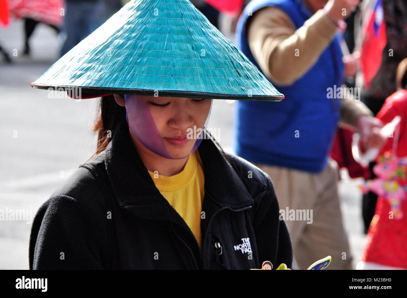 Chinese coolie hat hi-res stock photography and images - Alamy