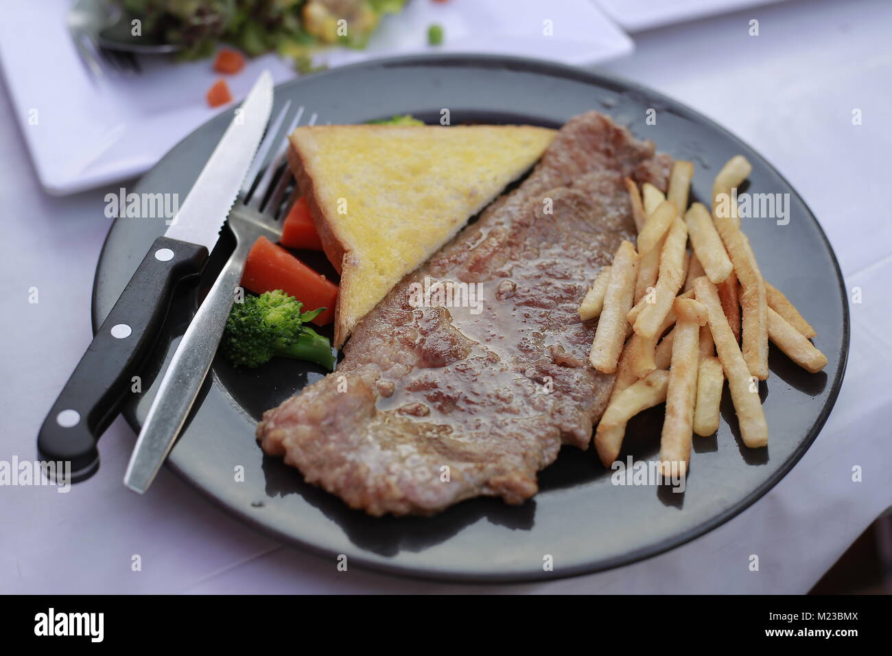 Fine dining beef dish hi-res stock photography and images - Alamy