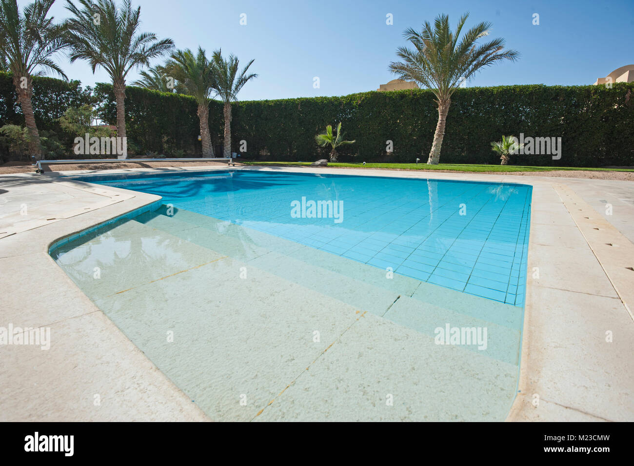 Luxury holiday vacation swimming pool hi-res stock photography and ...