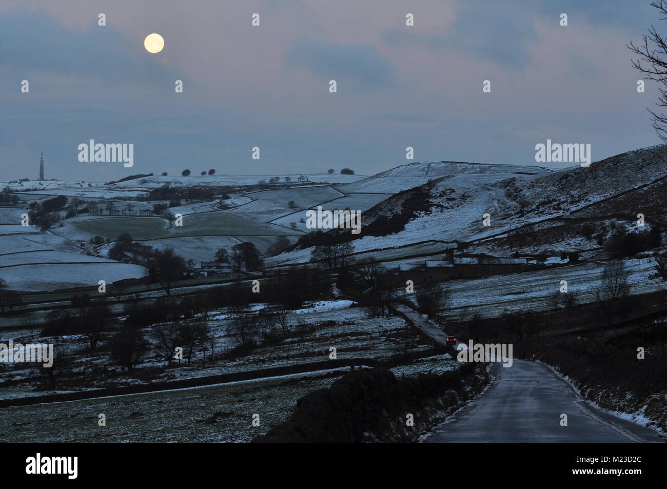 Full moon uk hi-res stock photography and images - Alamy
