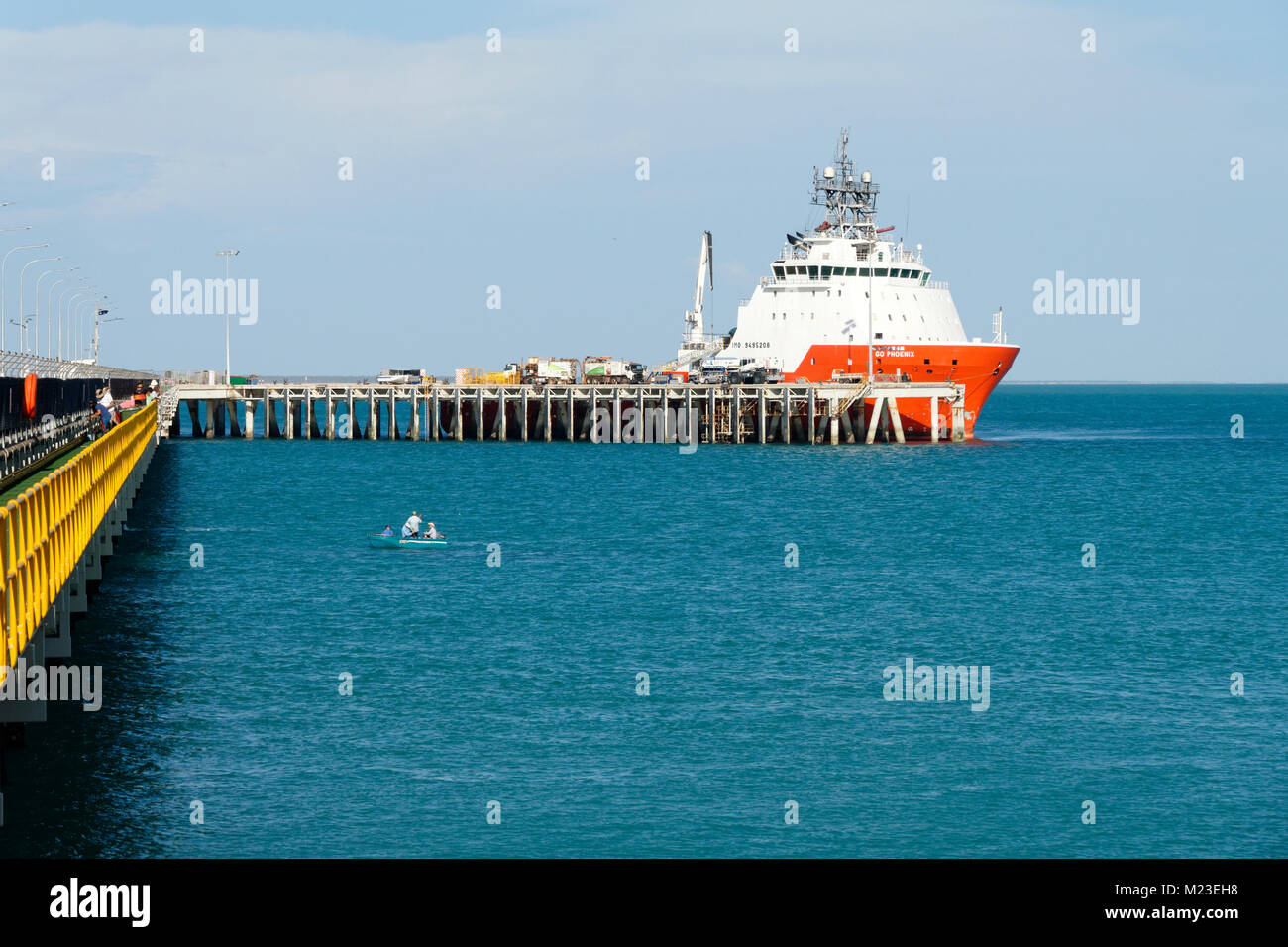 Broome port jetty australia hi-res stock photography and images - Alamy