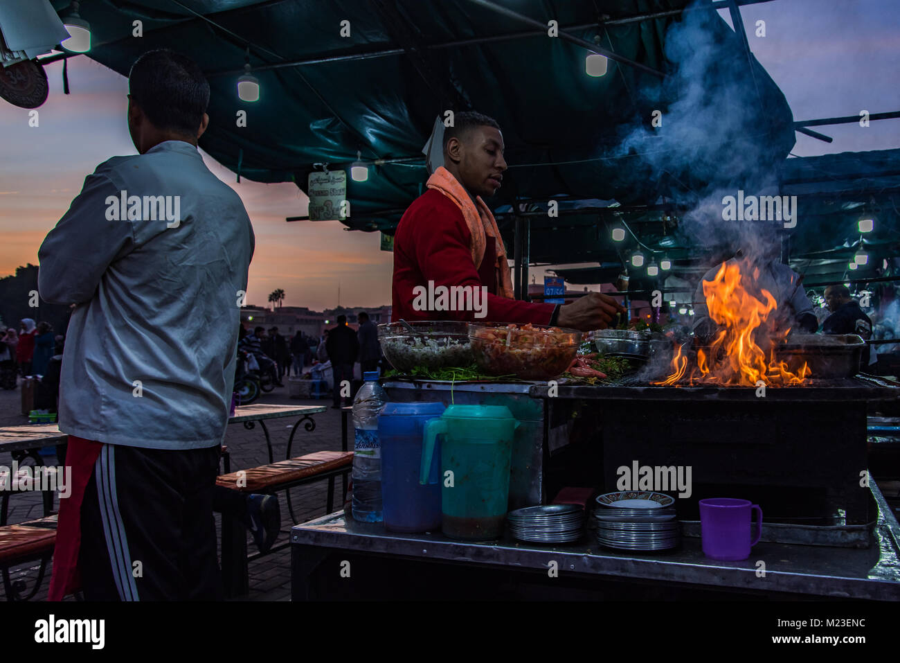 Cooking over open fire, africa hi-res stock photography and images - Alamy