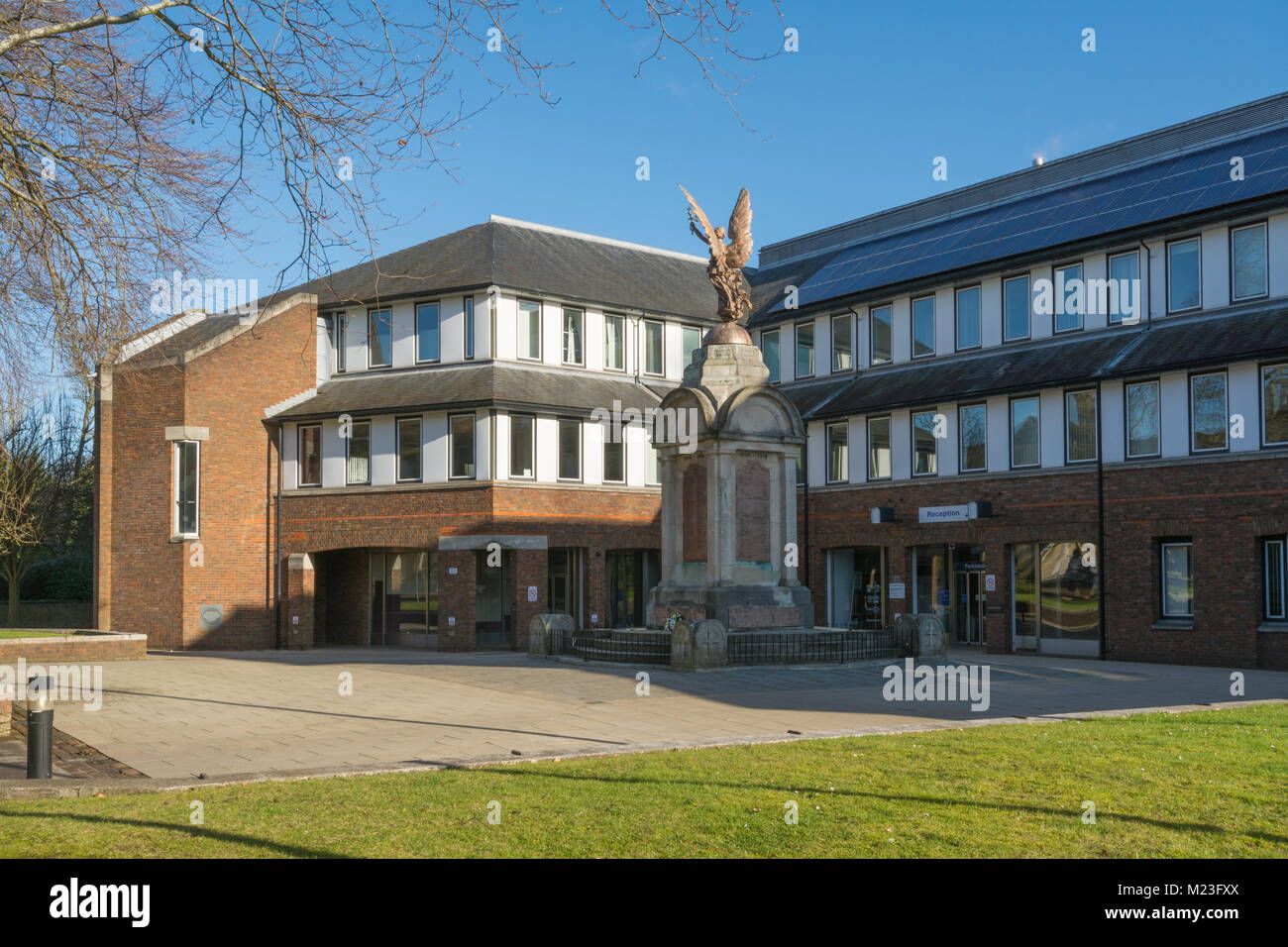 Civic offices and the war memorial in Basingstoke, Hampshire, UK Stock ...