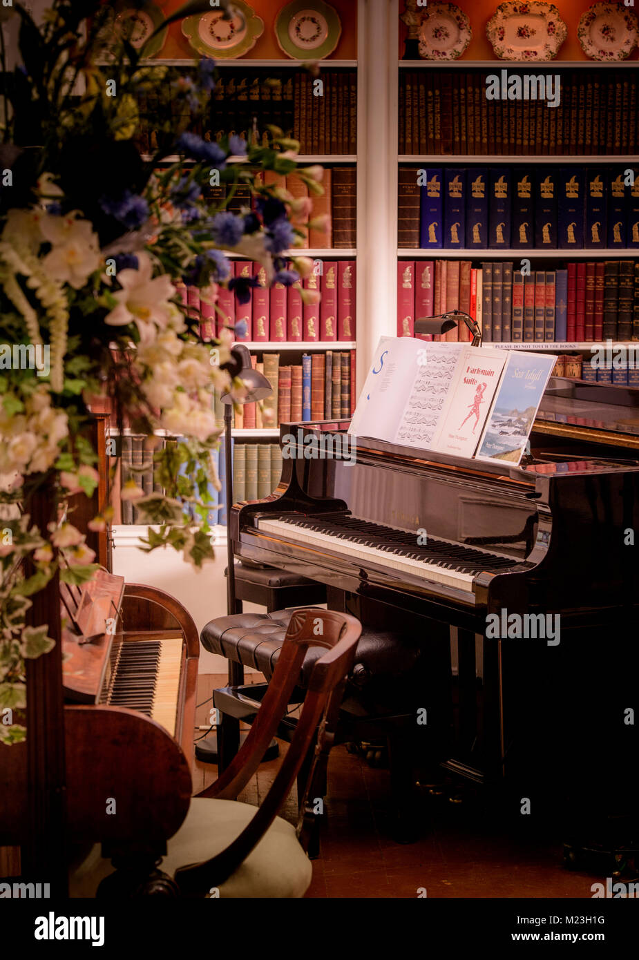 Bramber st mary's house hi-res stock photography and images - Alamy