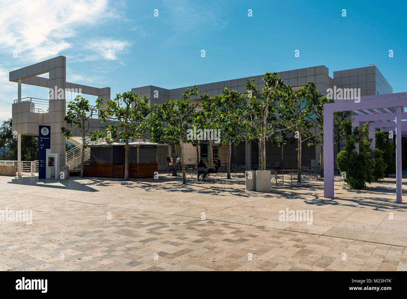 Getty center restaurant hi-res stock photography and images - Alamy