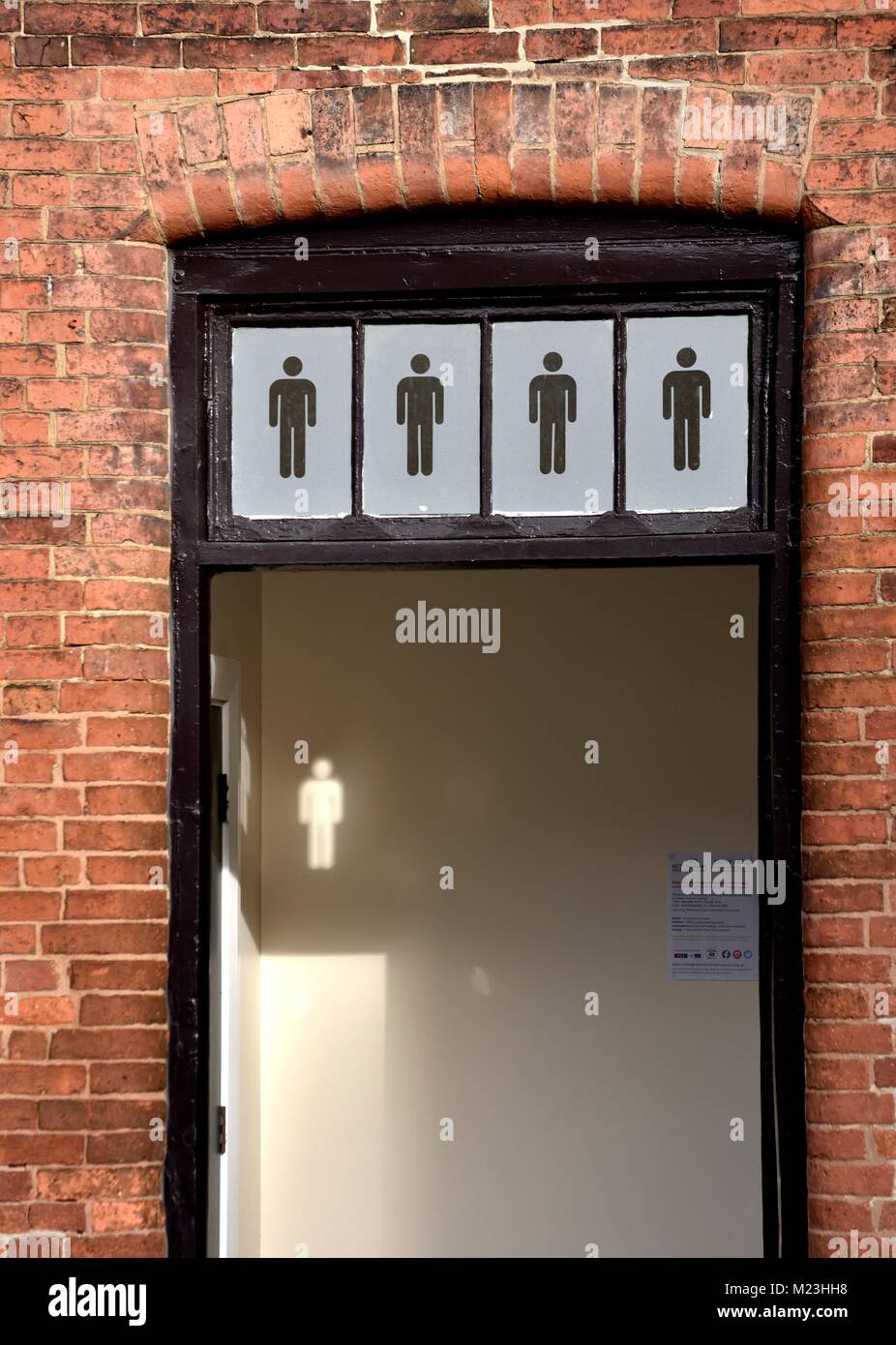 Gents toilet symbol hi-res stock photography and images - Alamy