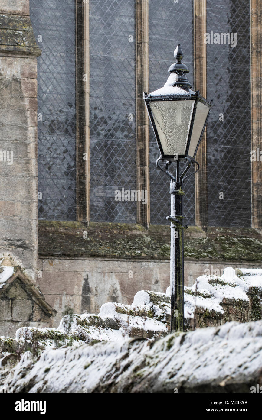 Lamp post snow hi-res stock photography and images - Alamy