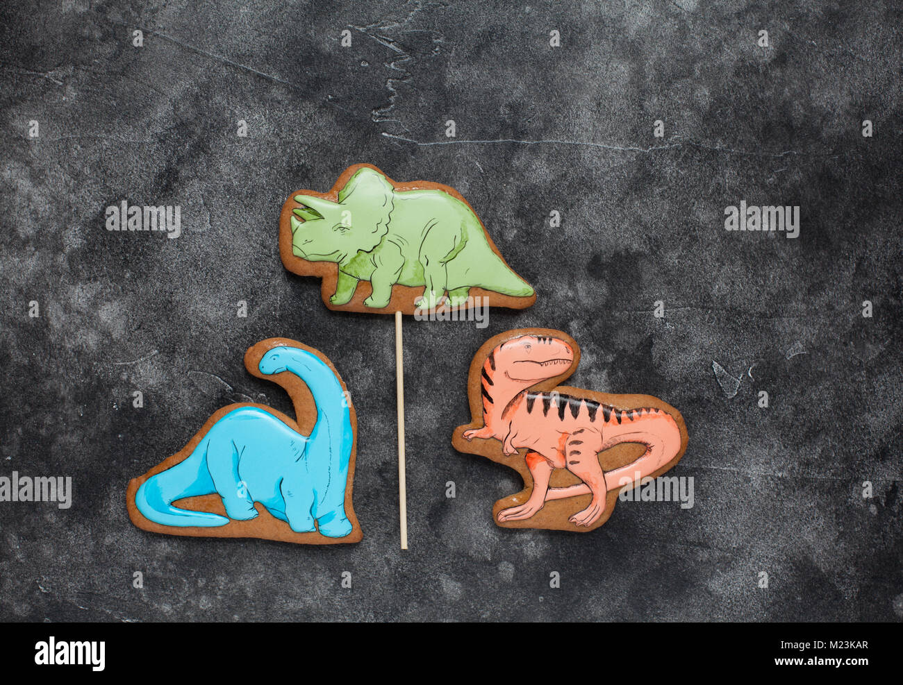 Cartoon dinosaur cooking hi-res stock photography and images - Alamy