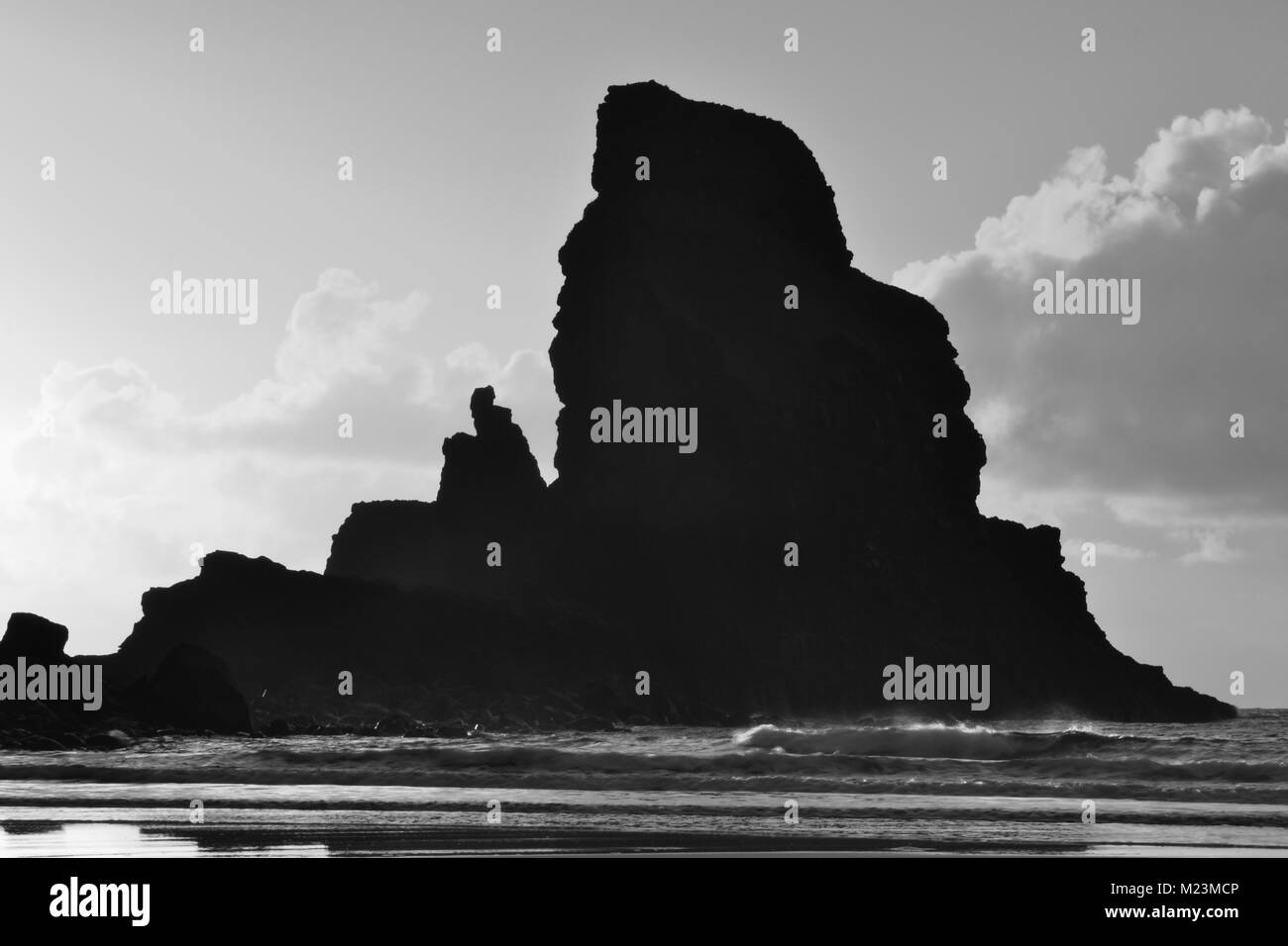 Skye beach isle of skye dramatic atmospheric hi-res stock photography ...