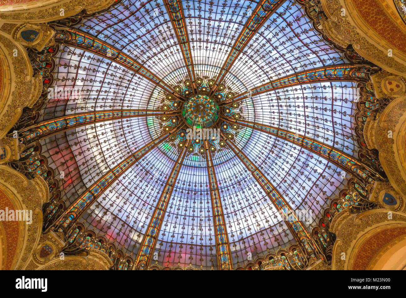 Printemps building coupole in Paris seen from below Stock Photo - Alamy