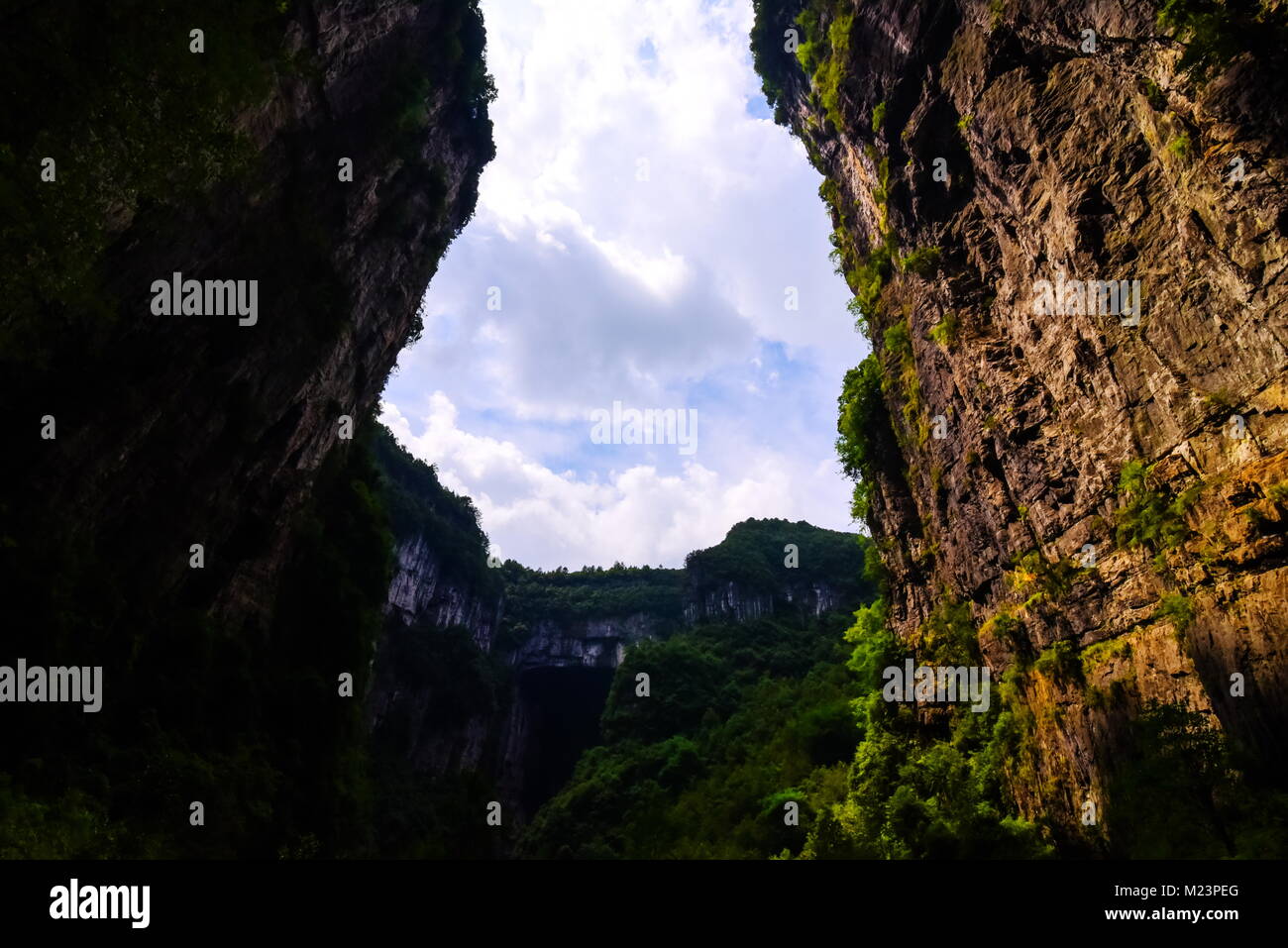 Chongqing china three natural bridges hi-res stock photography and ...