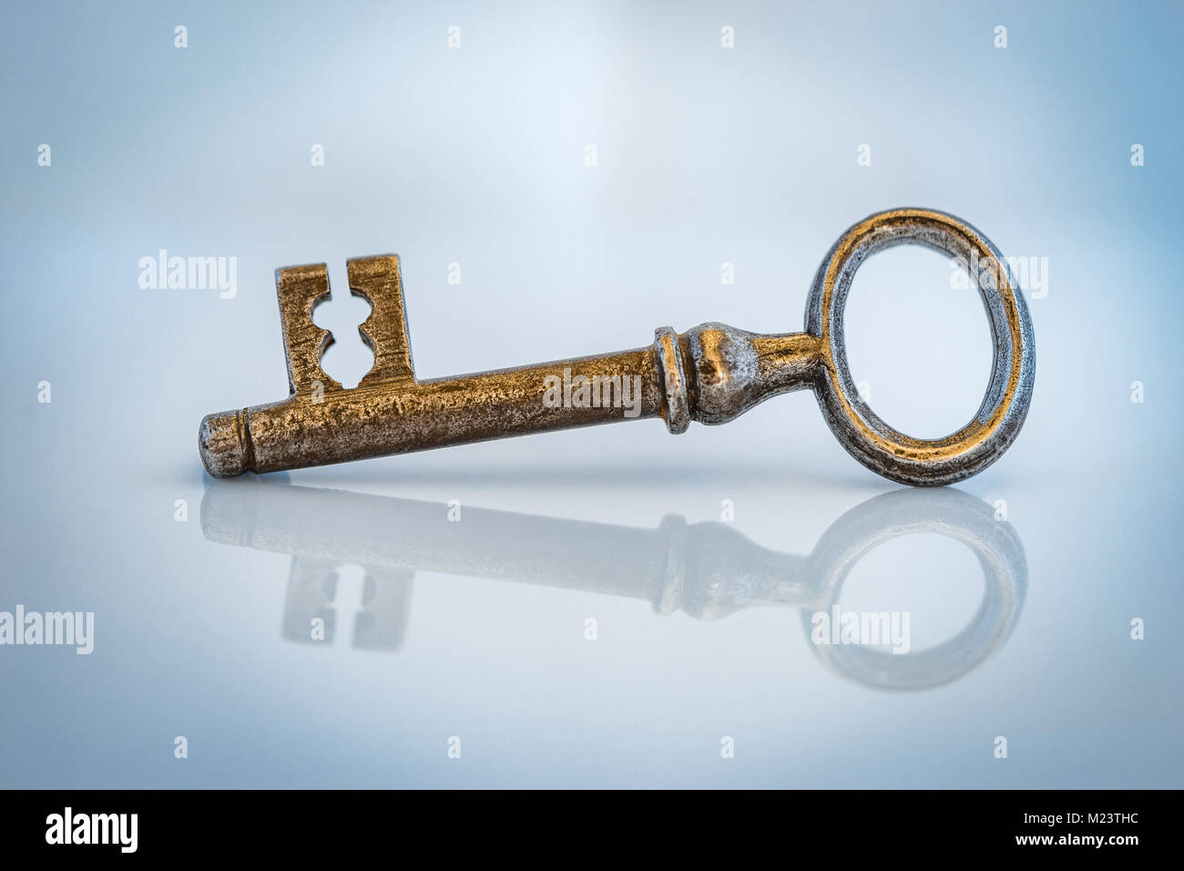 Vintage golden door key Stock Photo - Alamy