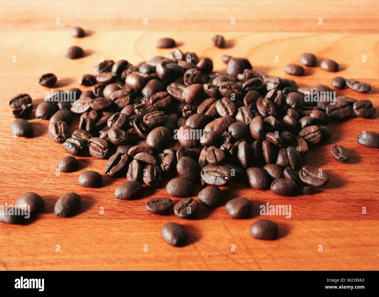 Coffee beans background Stock Photo - Alamy