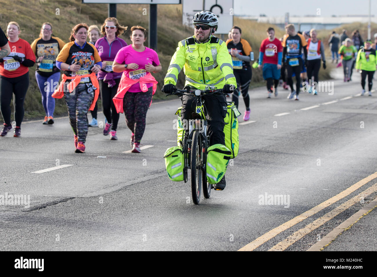 a ambulance medic paramedic emergency urgent healthcare first aid cpr ...