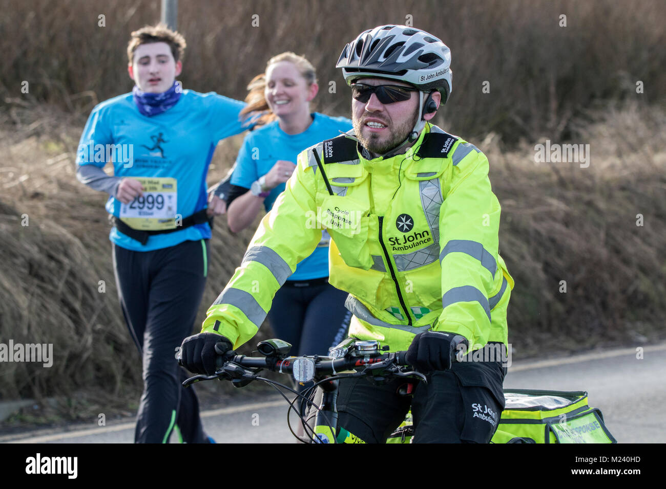 a ambulance medic paramedic emergency urgent healthcare first aid cpr ...