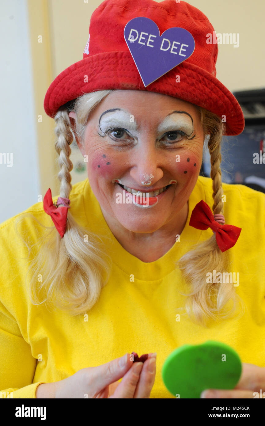 Dee Dee the Clown applying her make-up shortly before the 72nd Annual ...
