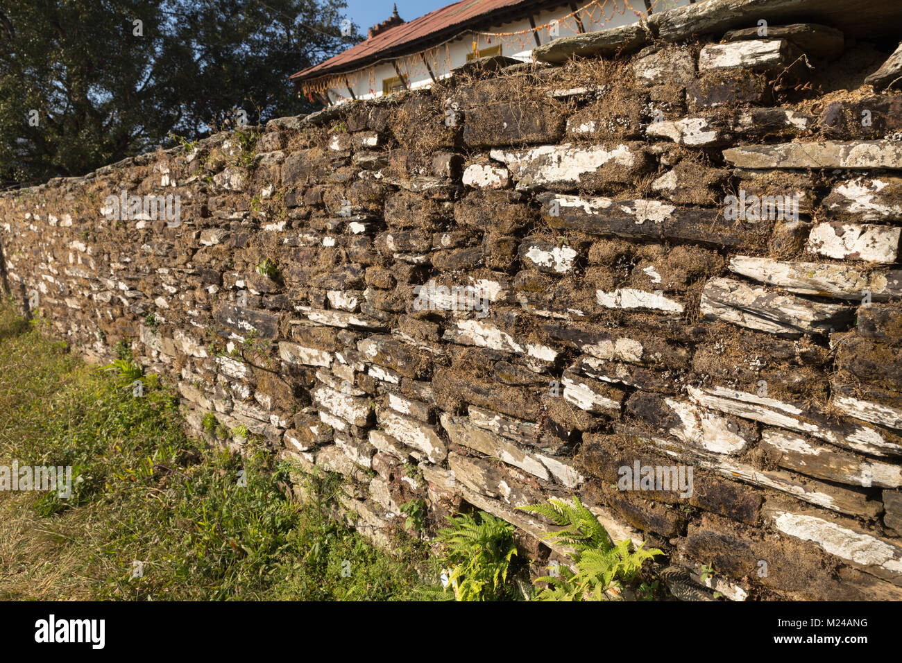 old stone fence Stock Photo - Alamy
