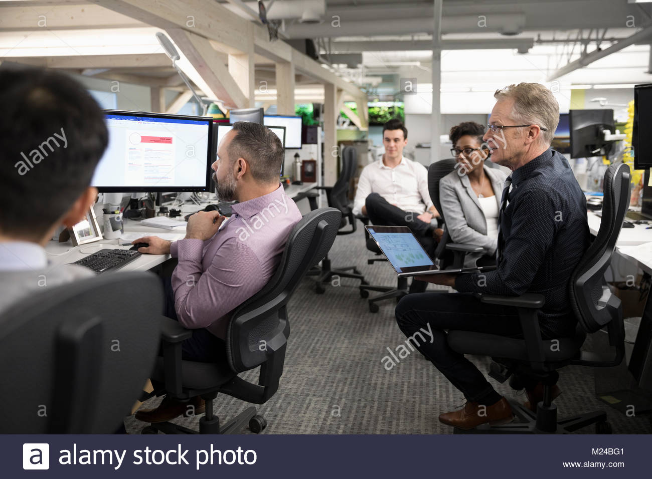American people watching internet hi-res stock photography and images ...