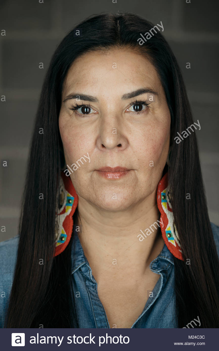 Native american ethnicity hi-res stock photography and images - Alamy