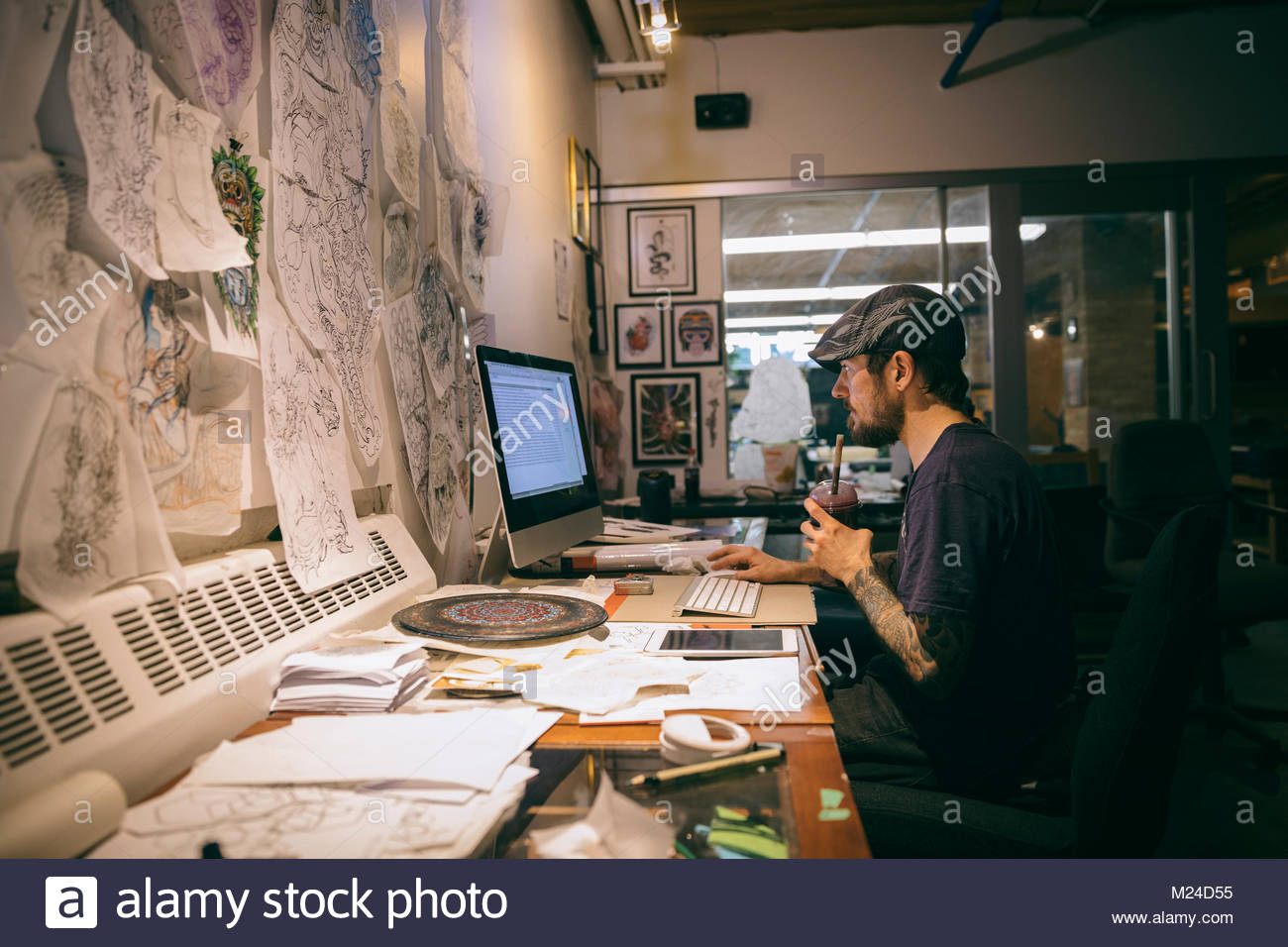 Computer artist sketch hi-res stock photography and images - Alamy
