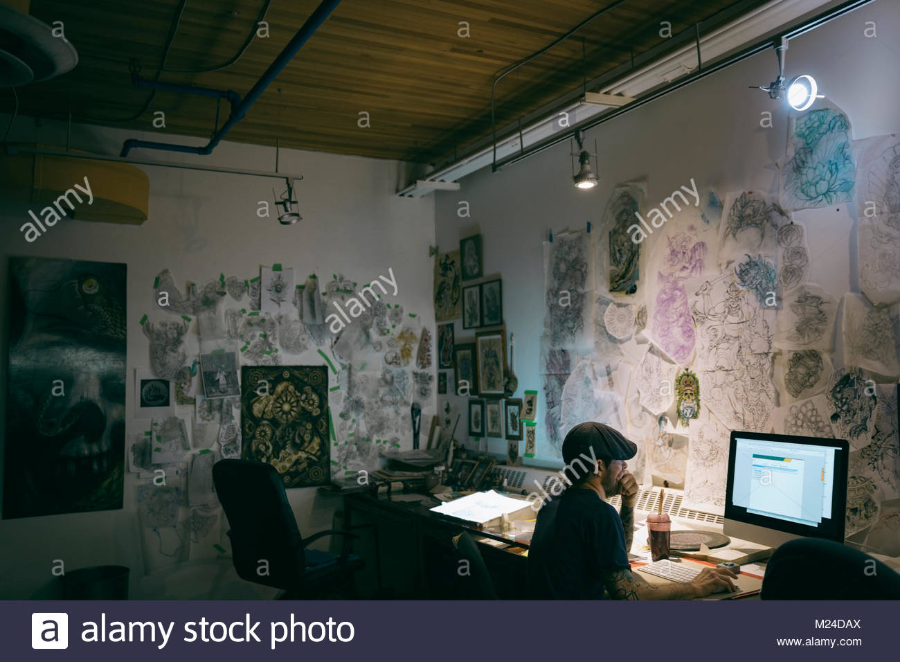 Person with tattoo office hi-res stock photography and images - Alamy