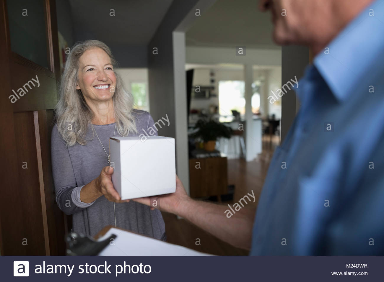 Smiling gratitude hi-res stock photography and images - Alamy