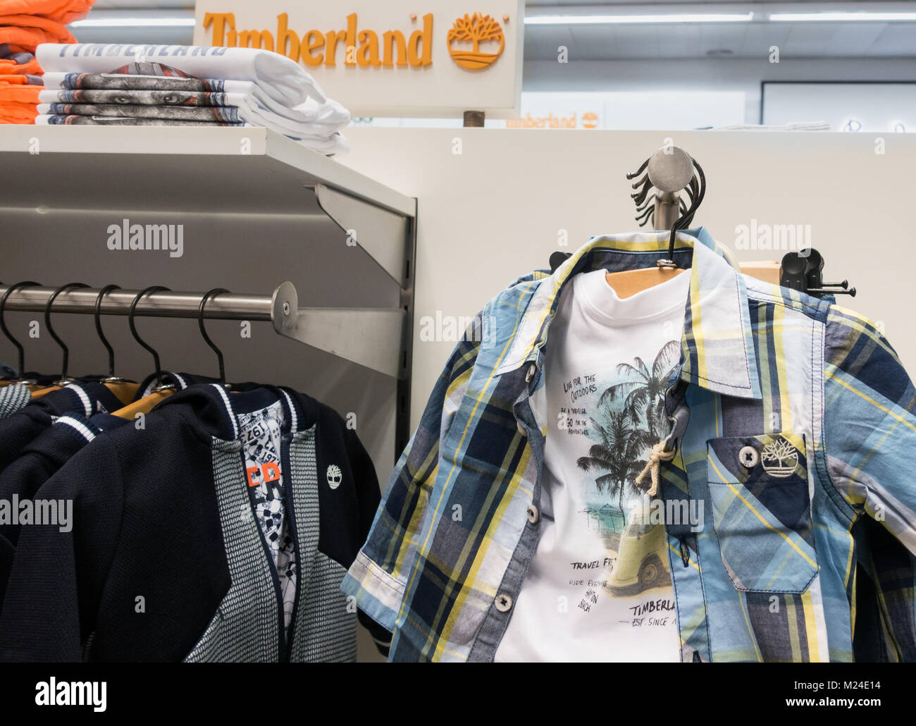 Children shopping clothes store hi-res stock photography and images - Alamy