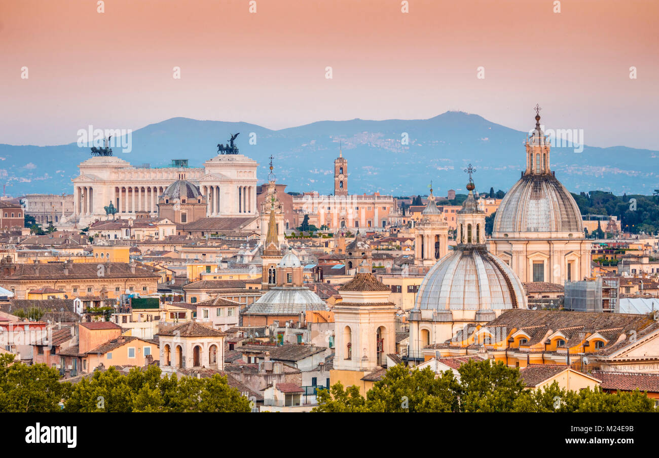 Castel st angel at night rome hi-res stock photography and images - Alamy