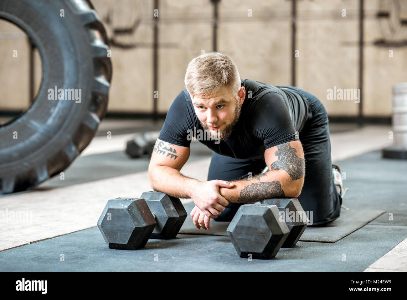 Bodybuilder mann hi-res stock photography and images - Alamy
