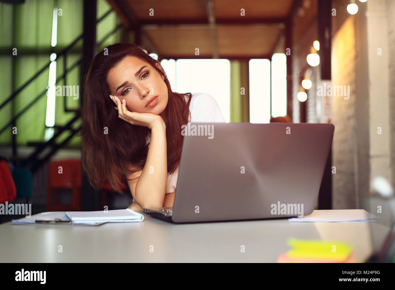 Analyst research computer display hi-res stock photography and images ...