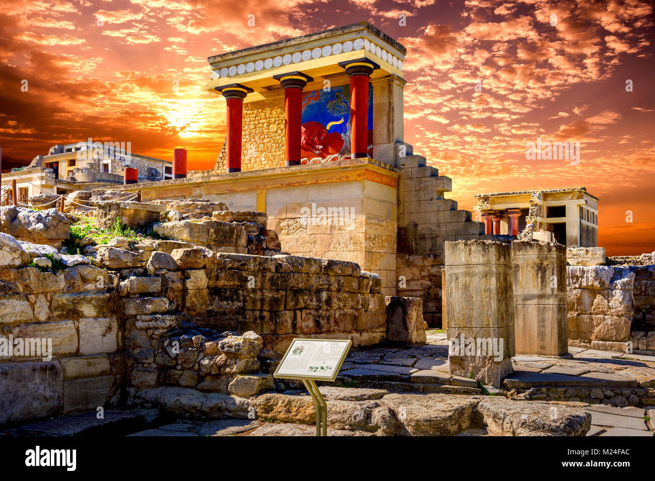 Knossos hi-res stock photography and images - Alamy
