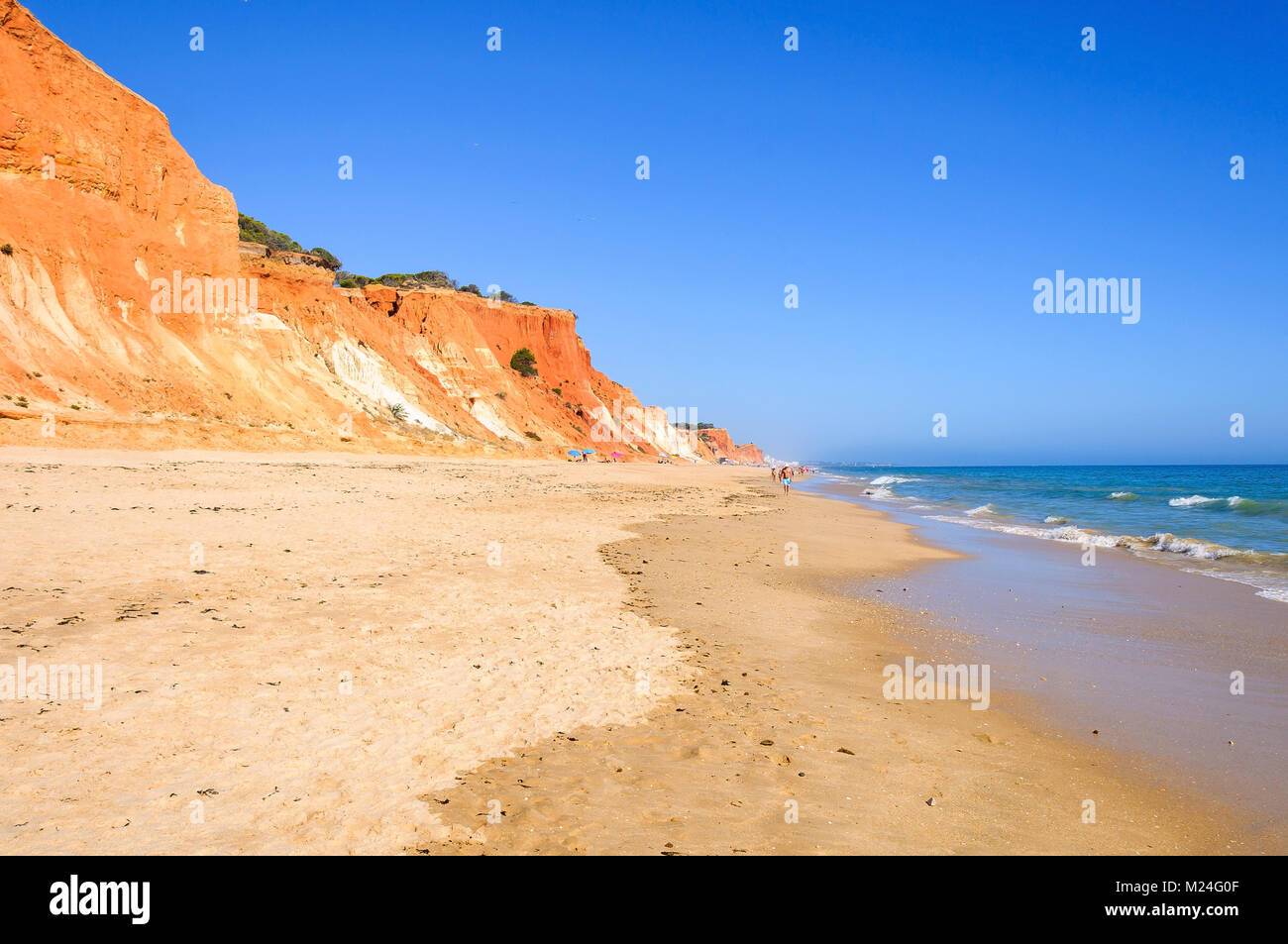 Falésia beach albufeira hi-res stock photography and images - Alamy