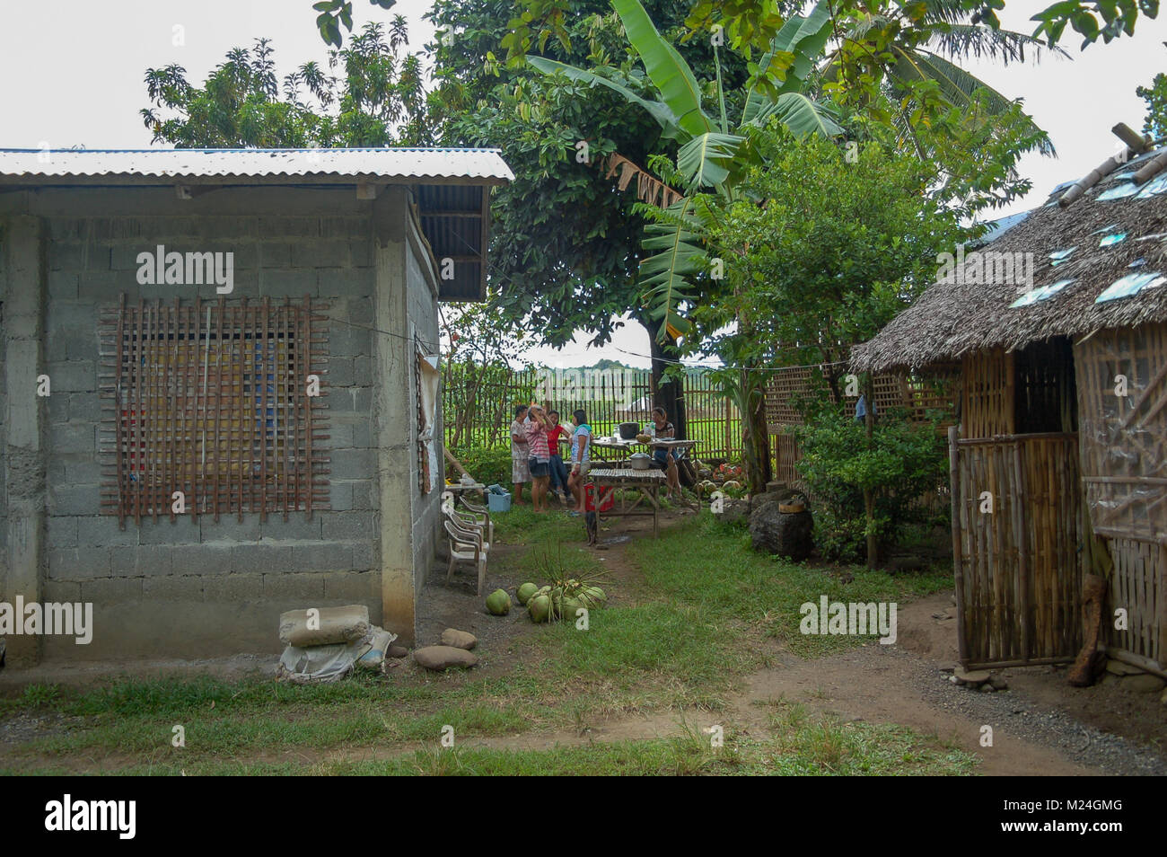 Community in philippines hi-res stock photography and images - Alamy