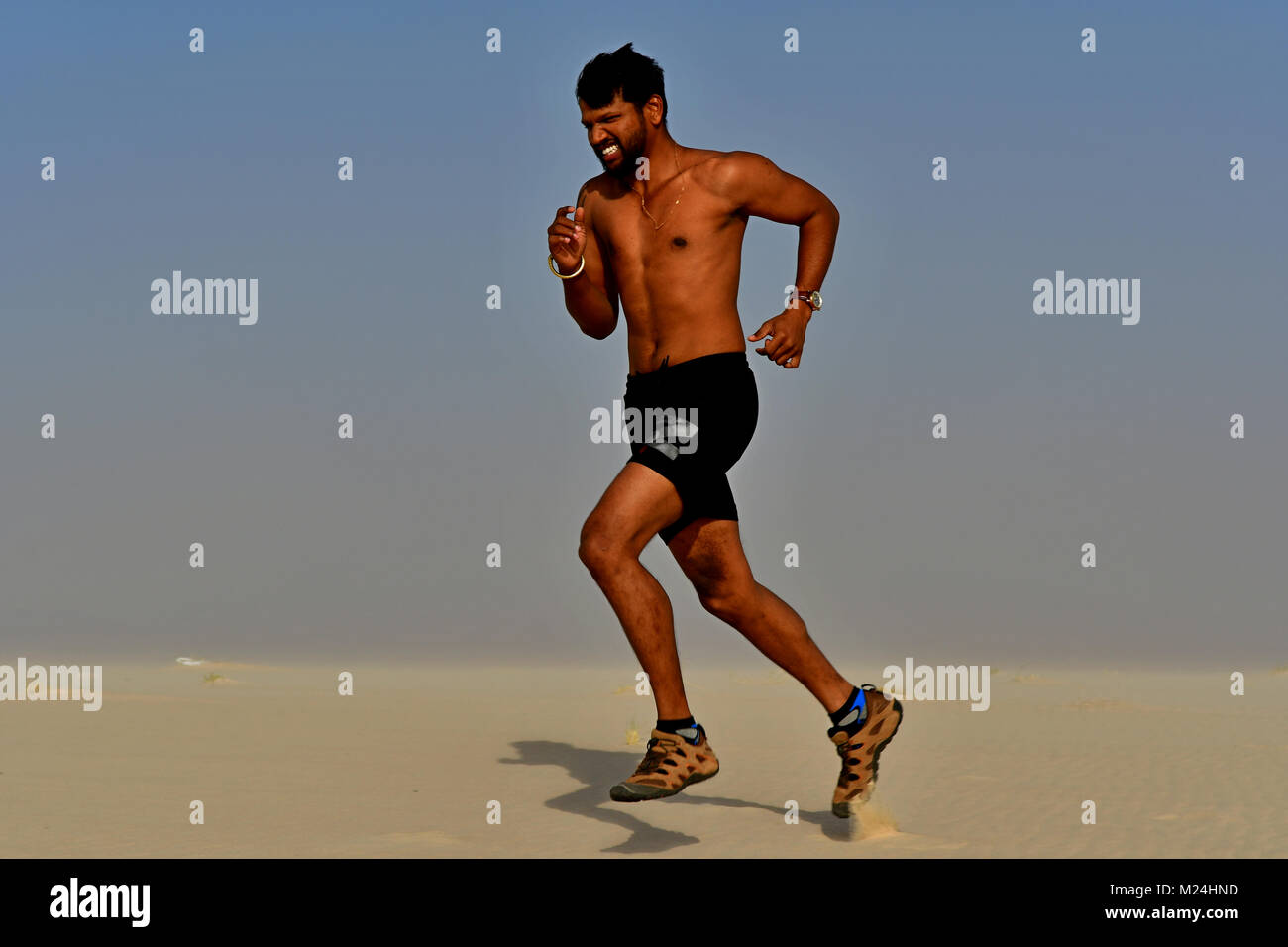 Fitness model hi-res stock photography and images - Alamy