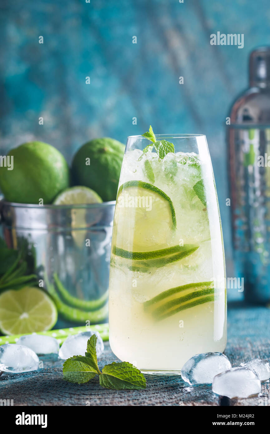Mojito cocktail with lime and mint Stock Photo - Alamy