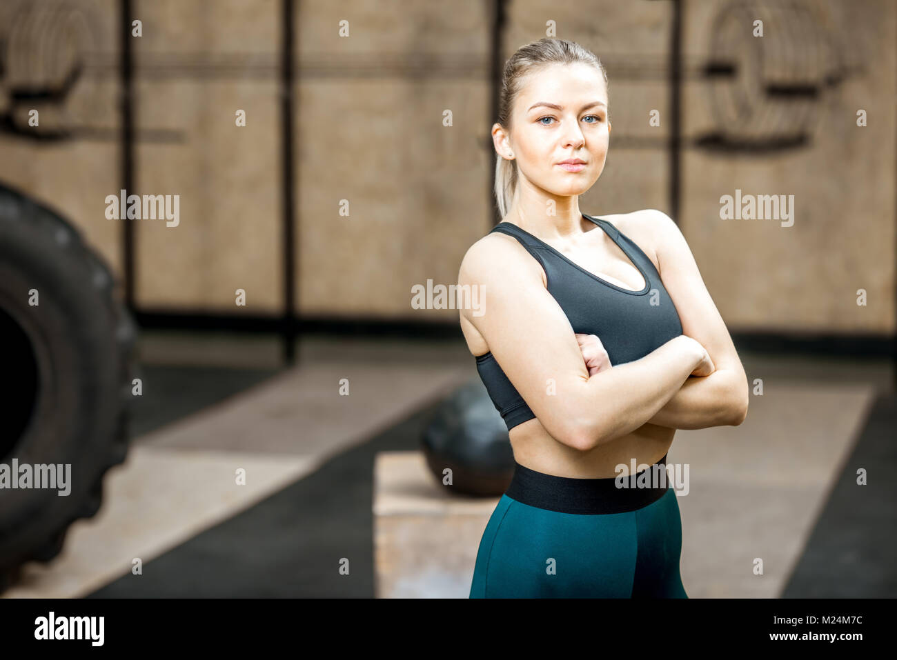 Woman portrait in the gym Stock Photo - Alamy
