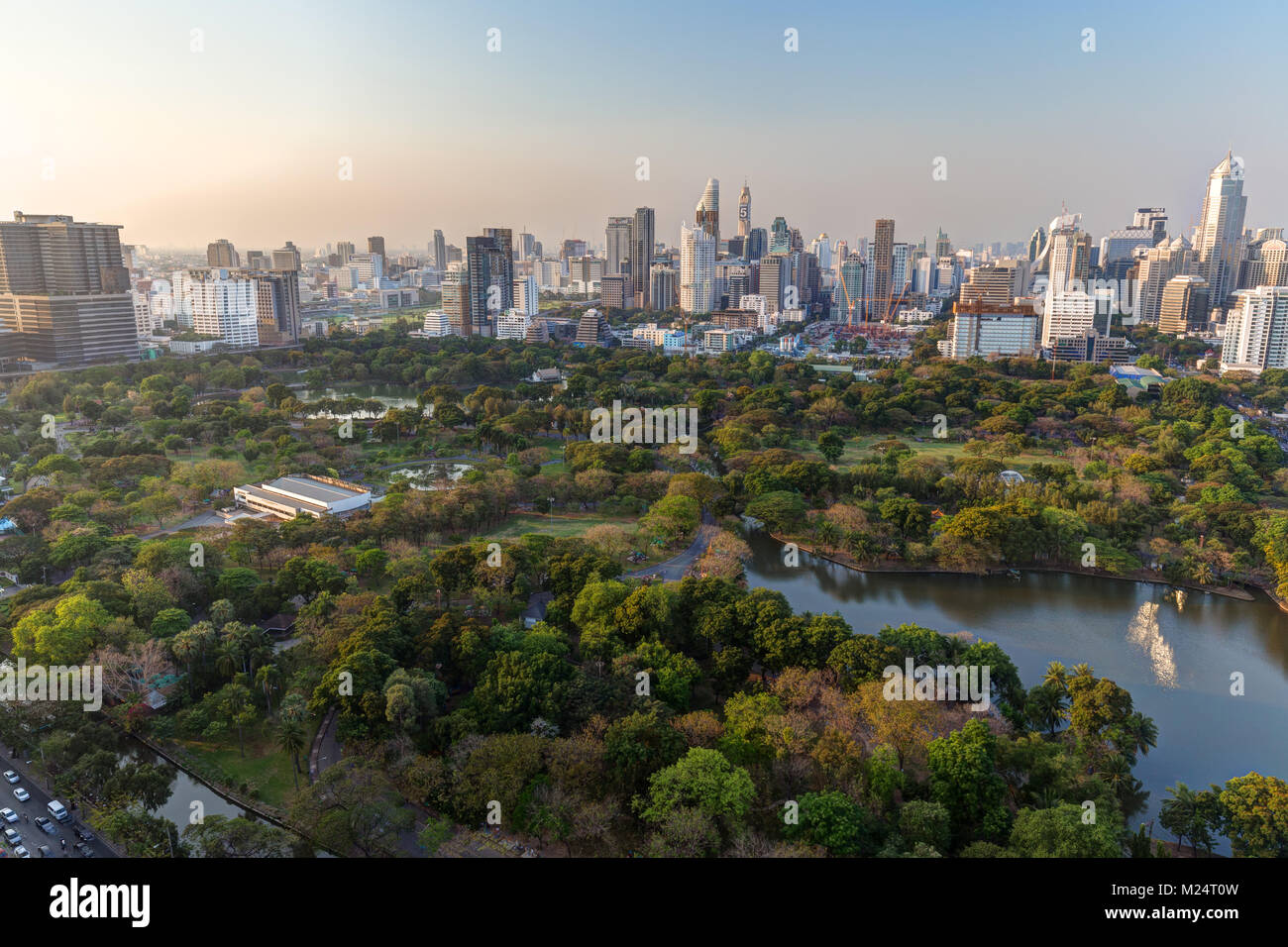 Lumphini park bangkok hi-res stock photography and images - Alamy