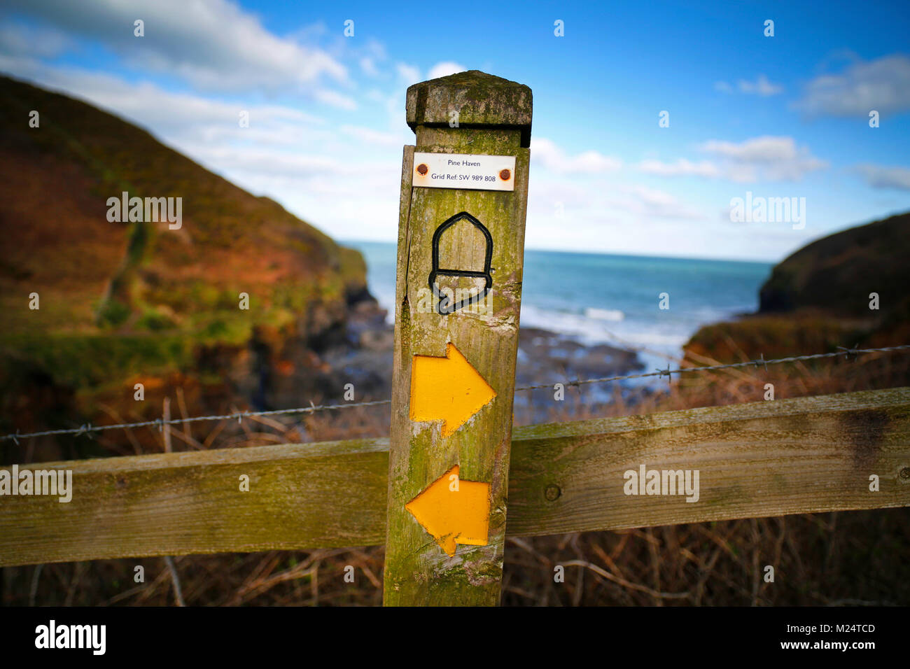 Waymarker hi-res stock photography and images - Alamy
