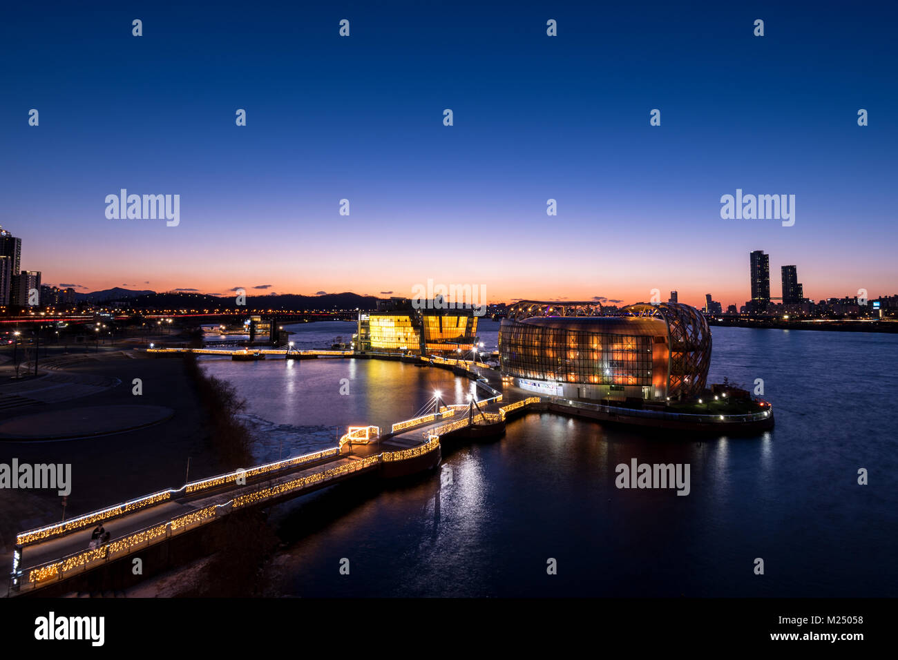 Night view of Some Sevit (Hangang Floating Island) in Seoul, South ...