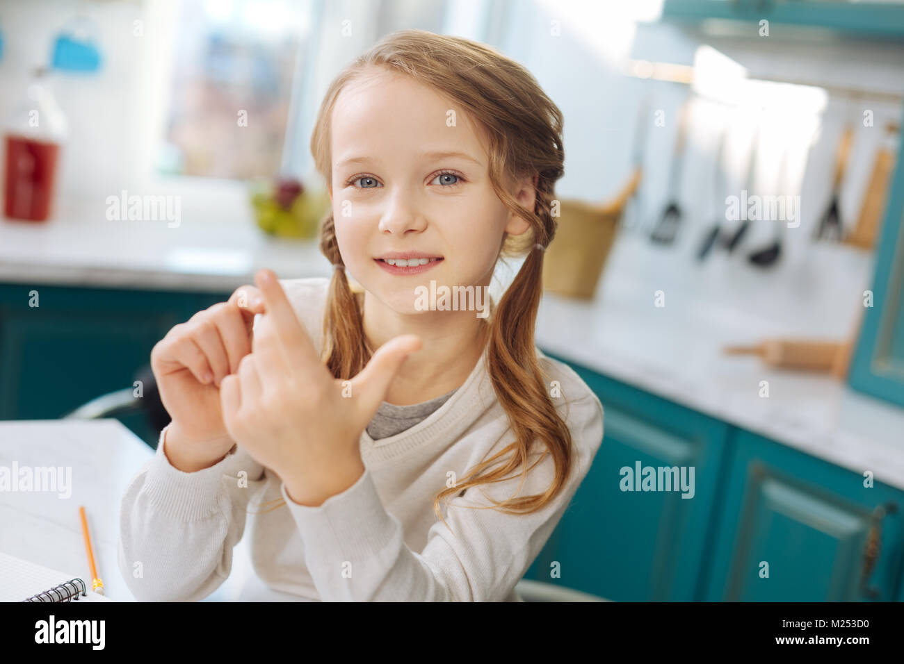 Child Counting Fingers Stock Photos & Child Counting Fingers Stock ...