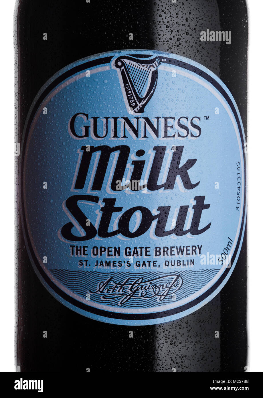 Beer guinness bottle pack hi-res stock photography and images - Alamy