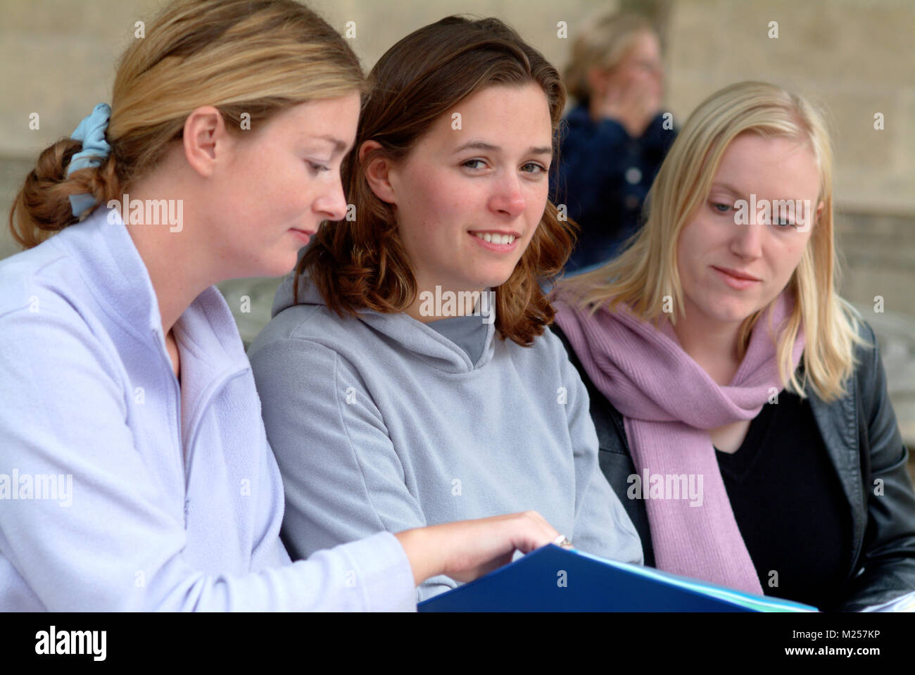 Three female students at Bath Spa University Stock Photo - Alamy
