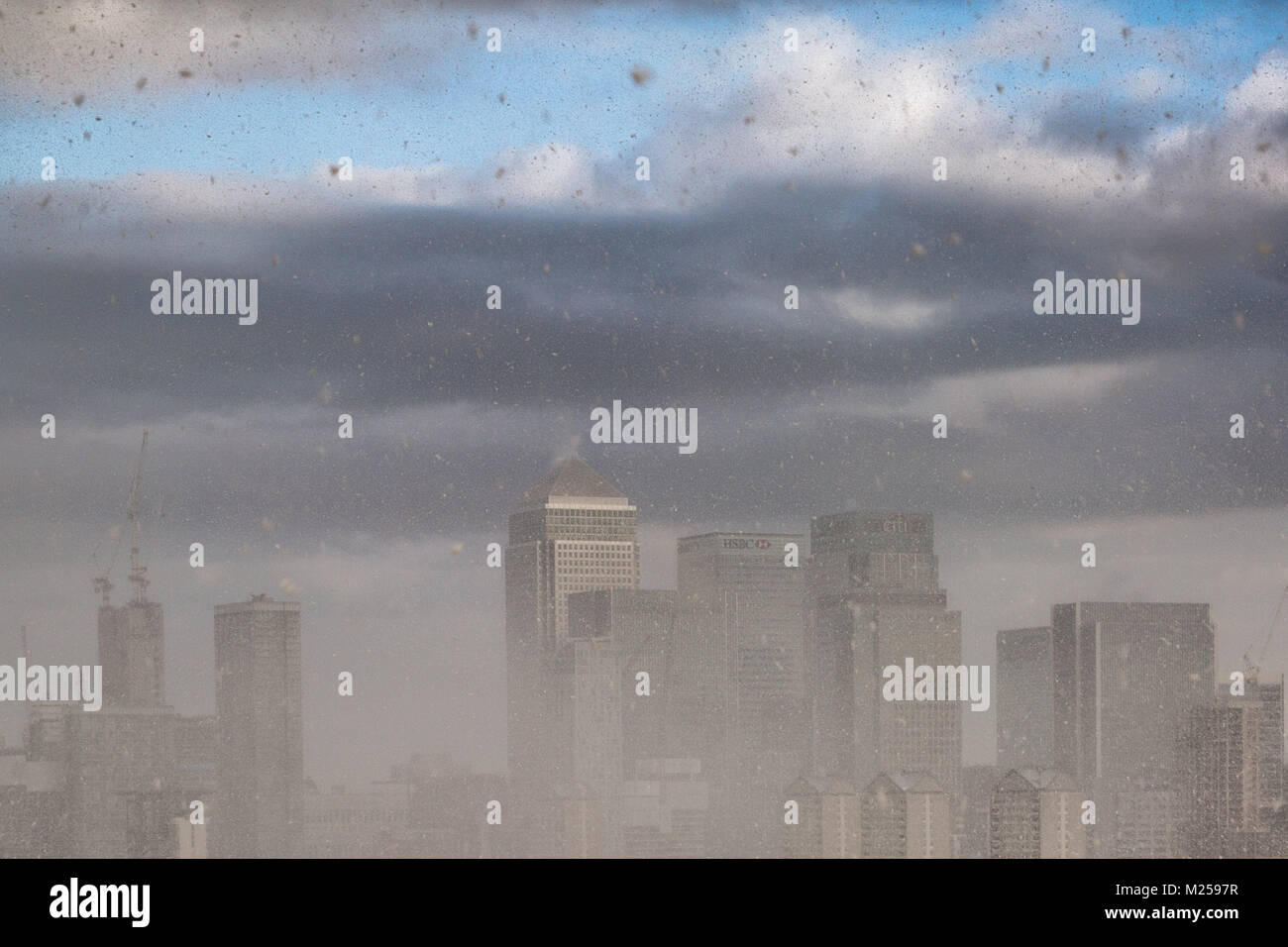 London extreme weather hi-res stock photography and images - Alamy