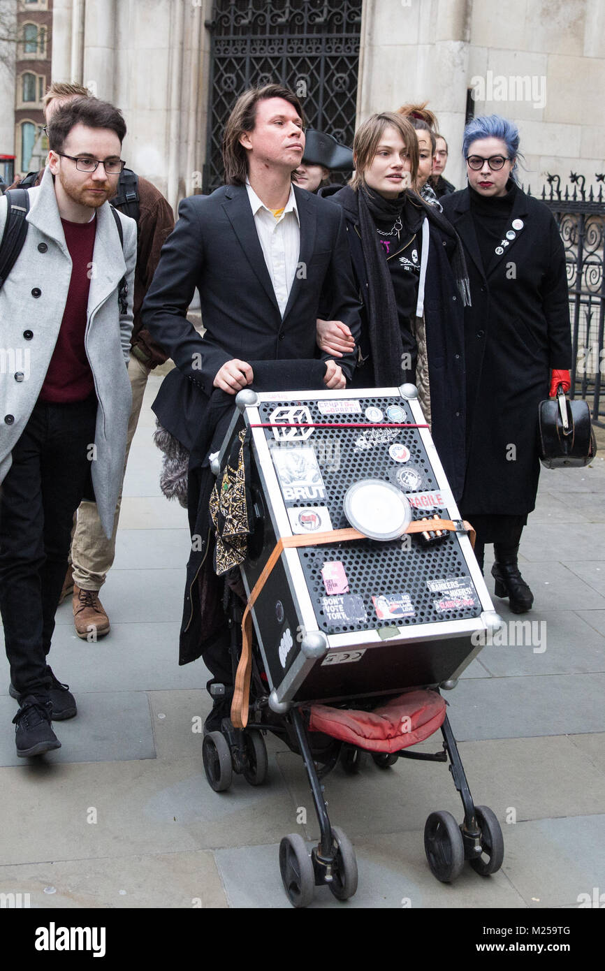 London, UK. 5th February, 2018. Alleged computer hacker Lauri Love ...