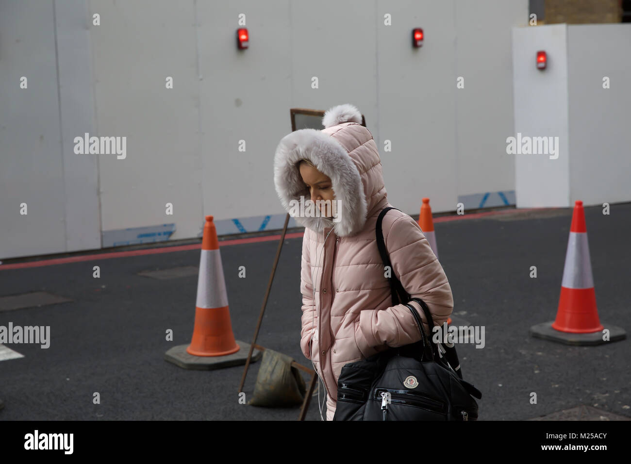 London,UK,5TH February 2018,Dull, cold and miserable by London Bridge ...
