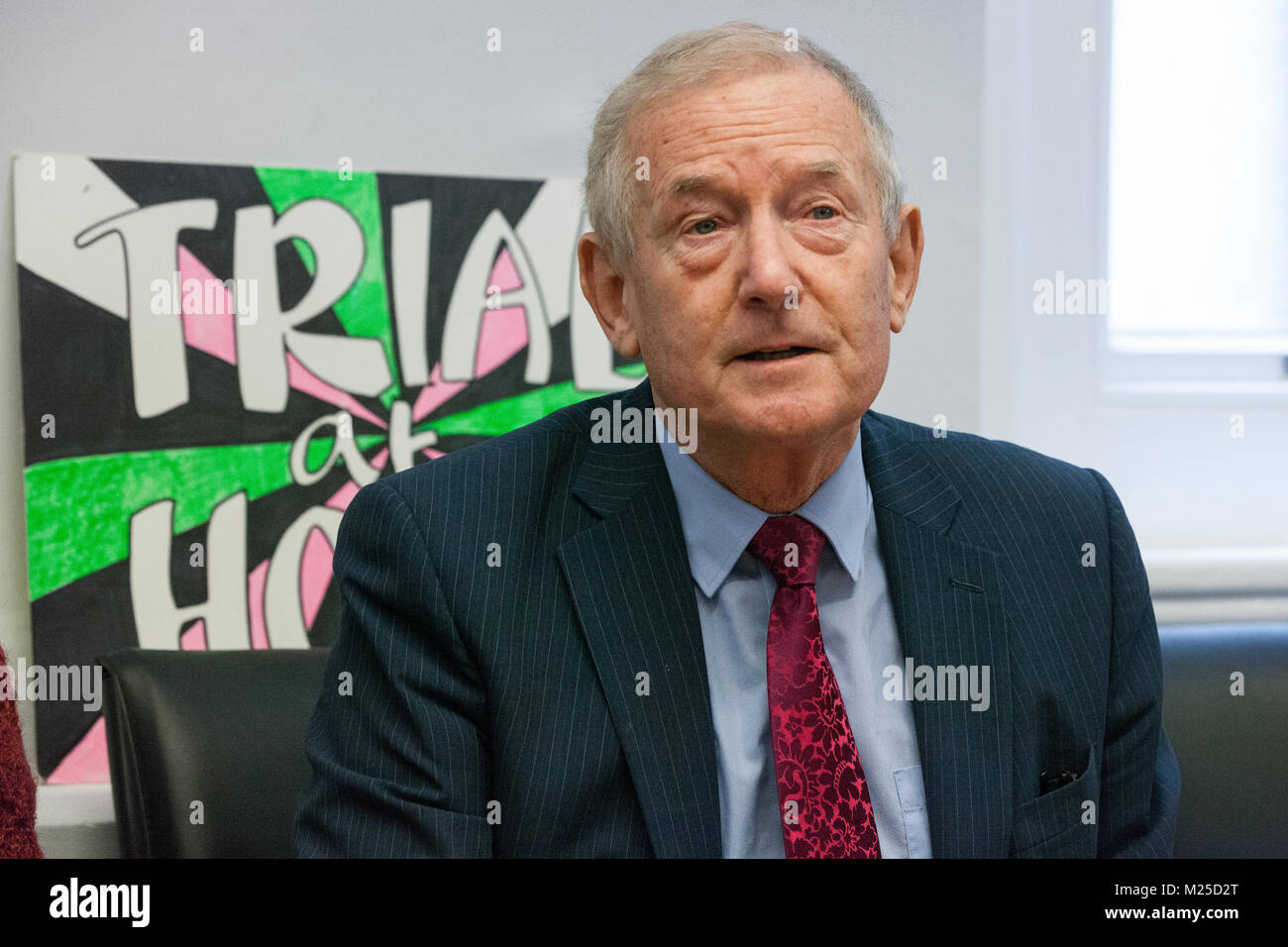 Barry sheerman labour mp hi-res stock photography and images - Alamy