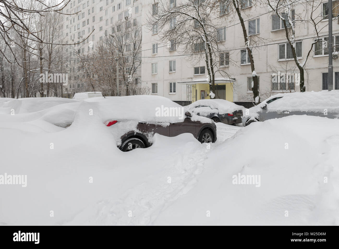 Snowfall moscow hi-res stock photography and images - Alamy