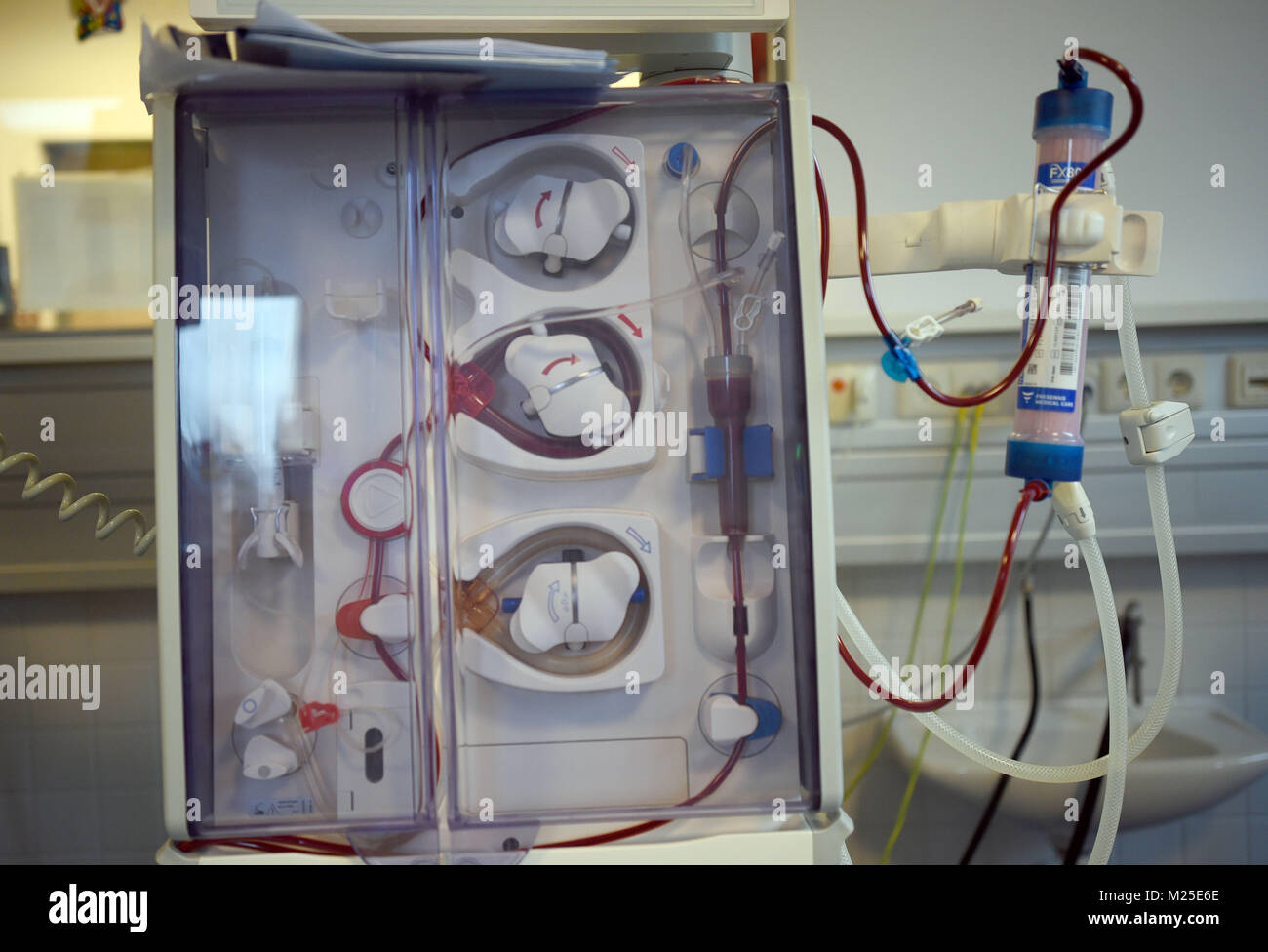 Cologne, Germany. 24th Jan, 2018. A dialysis machine stands in the ...