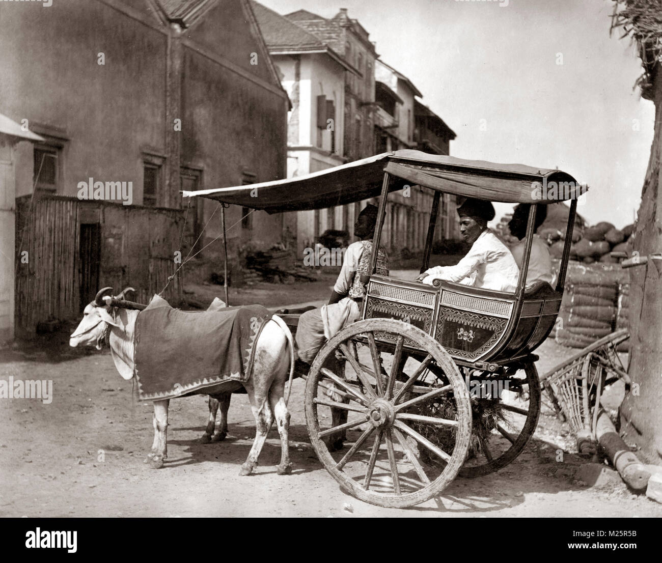 Gharry hi-res stock photography and images - Alamy