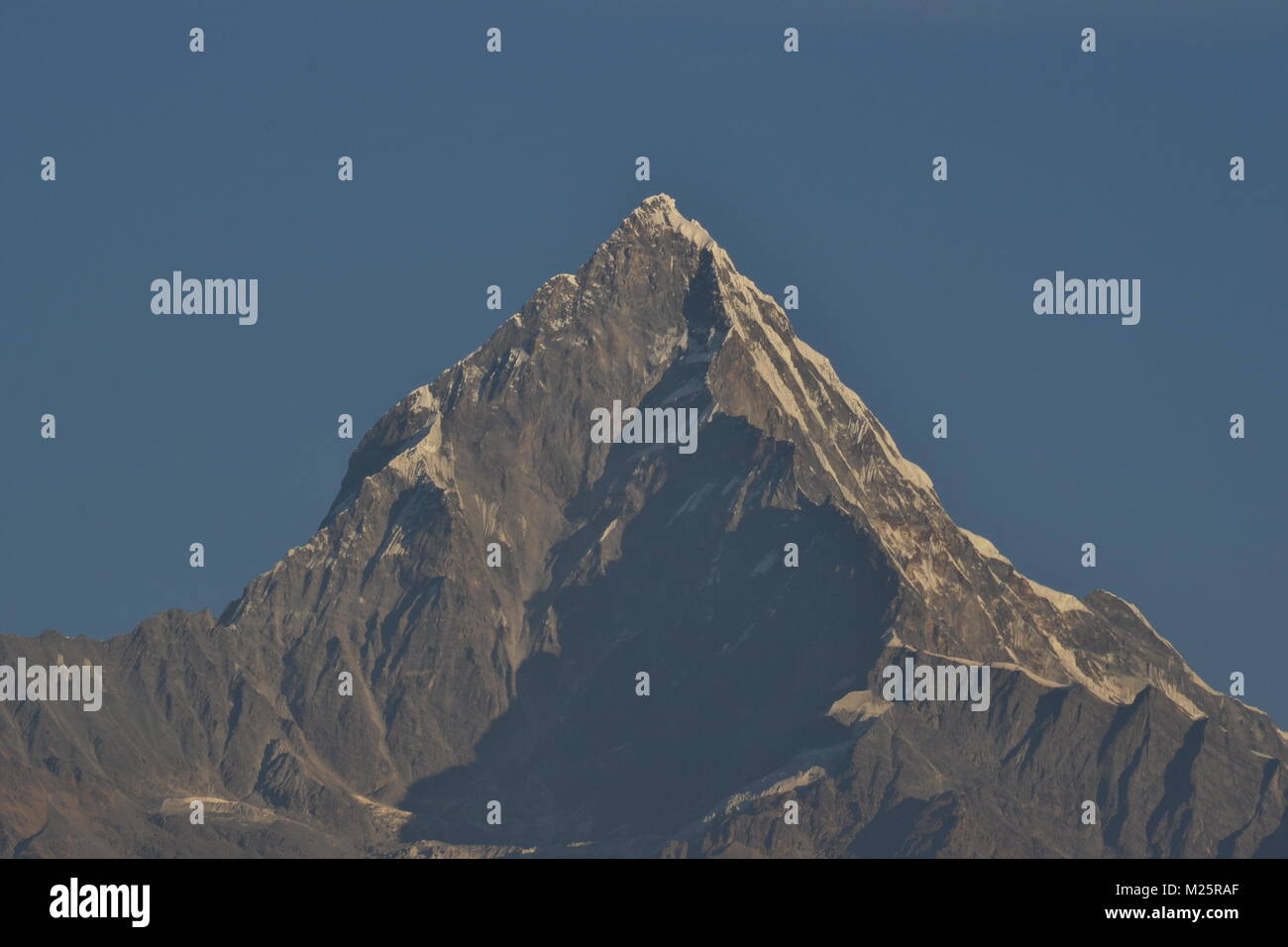 Machhapuchhre hi-res stock photography and images - Alamy